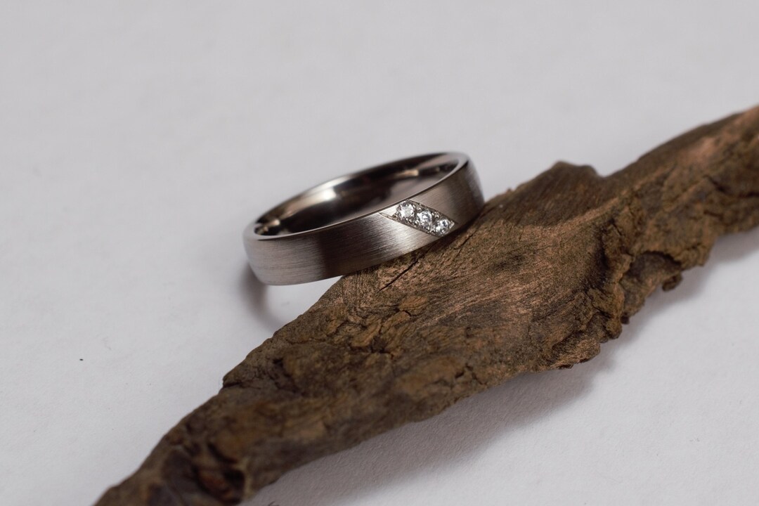 Womens Titanium Diamond Ring. 3 CZ Stone Titanium Ring for Her. Three ...