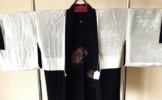 Japanese vintage Black Haori Kimono Jacket Silk 100％ - Gem