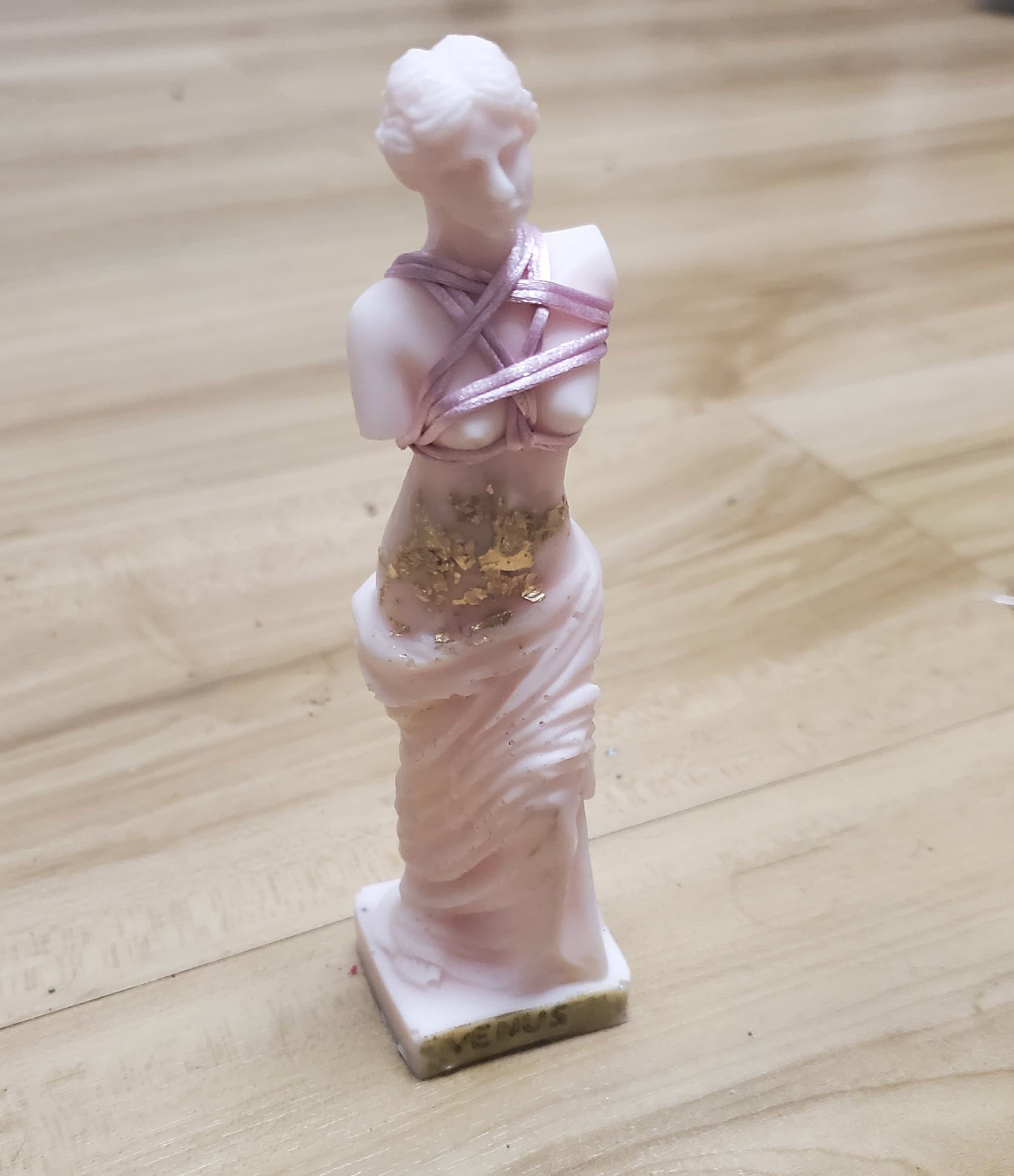 Art And Collectibles Pink Toned Shibari Venus Figurine W Gold Leaf