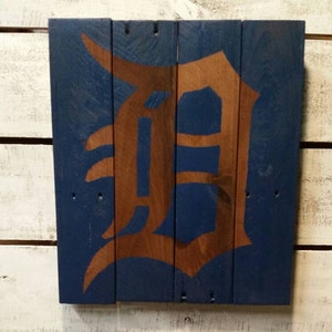Detroit Wood Sign-detroit Wall Sign-pallet Wood Sign-reclaimed Sign-old ...