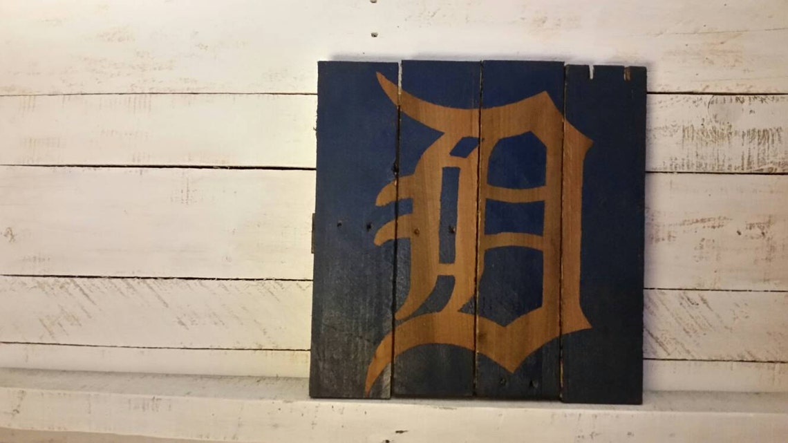 Detroit Wood Sign-detroit Wall Sign-pallet Wood Sign-reclaimed Sign-old ...