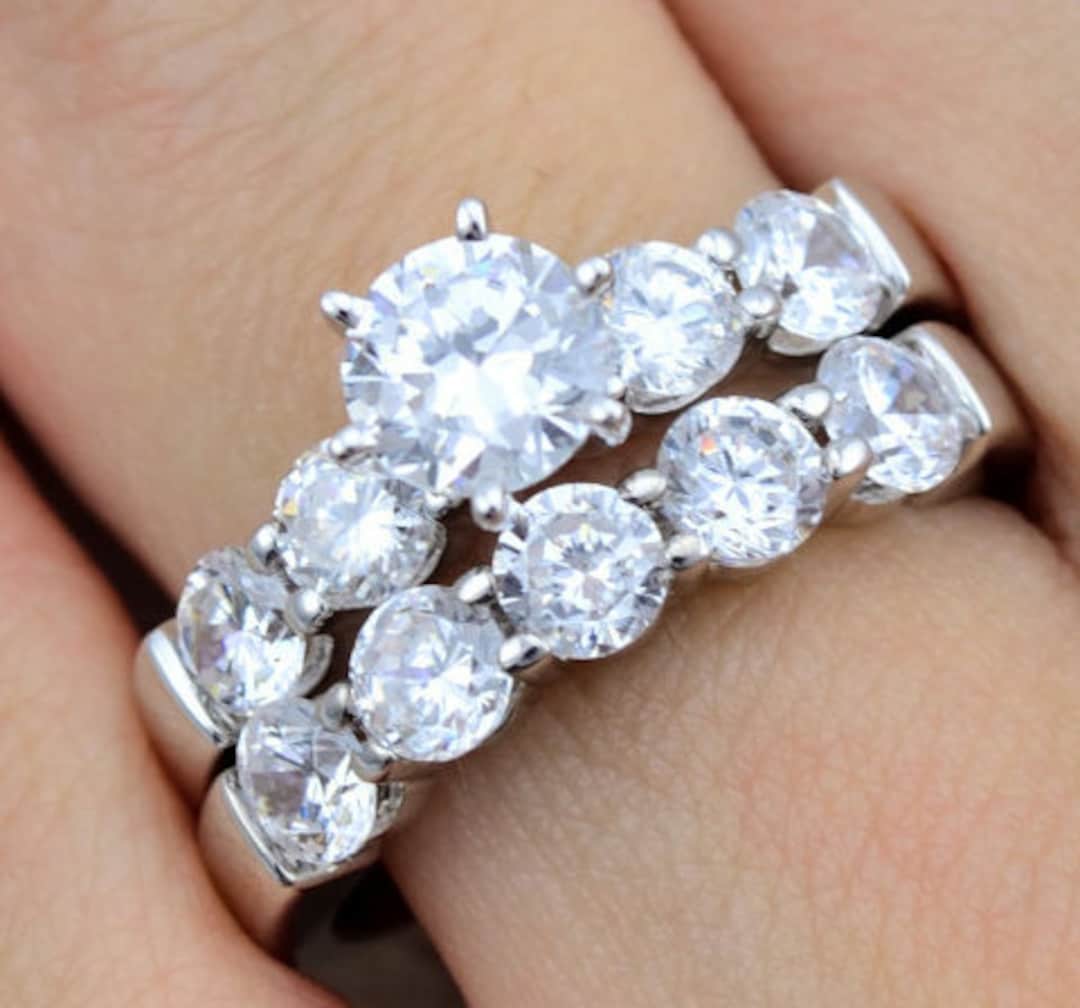 Classic Matching Engagement and Wedding Rings With Diamonds in Shared ...