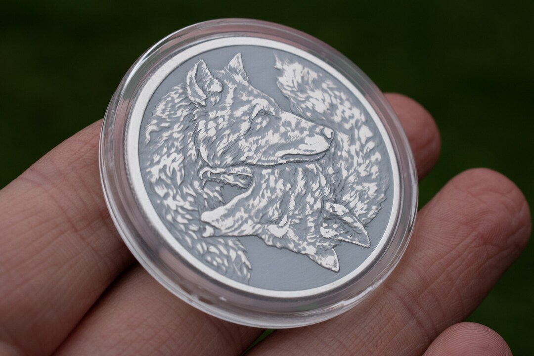 1oz Antiqued Silver Two Wolves Challenge Coin | Everyday Carry Patina ...