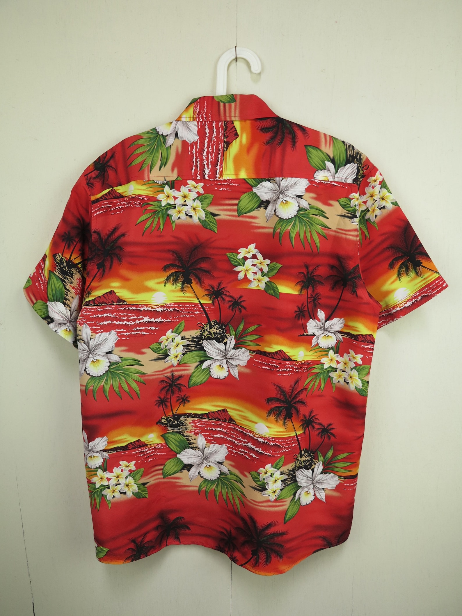 Red Hawaiian Shirt / Mens Tropical Print Shirt / Vintage Beach - Etsy