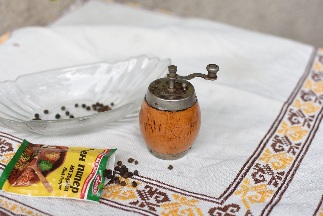 Vintage Wooden Rustic Mill//pepper Grinder Mill//pepper Grinder Mill ...