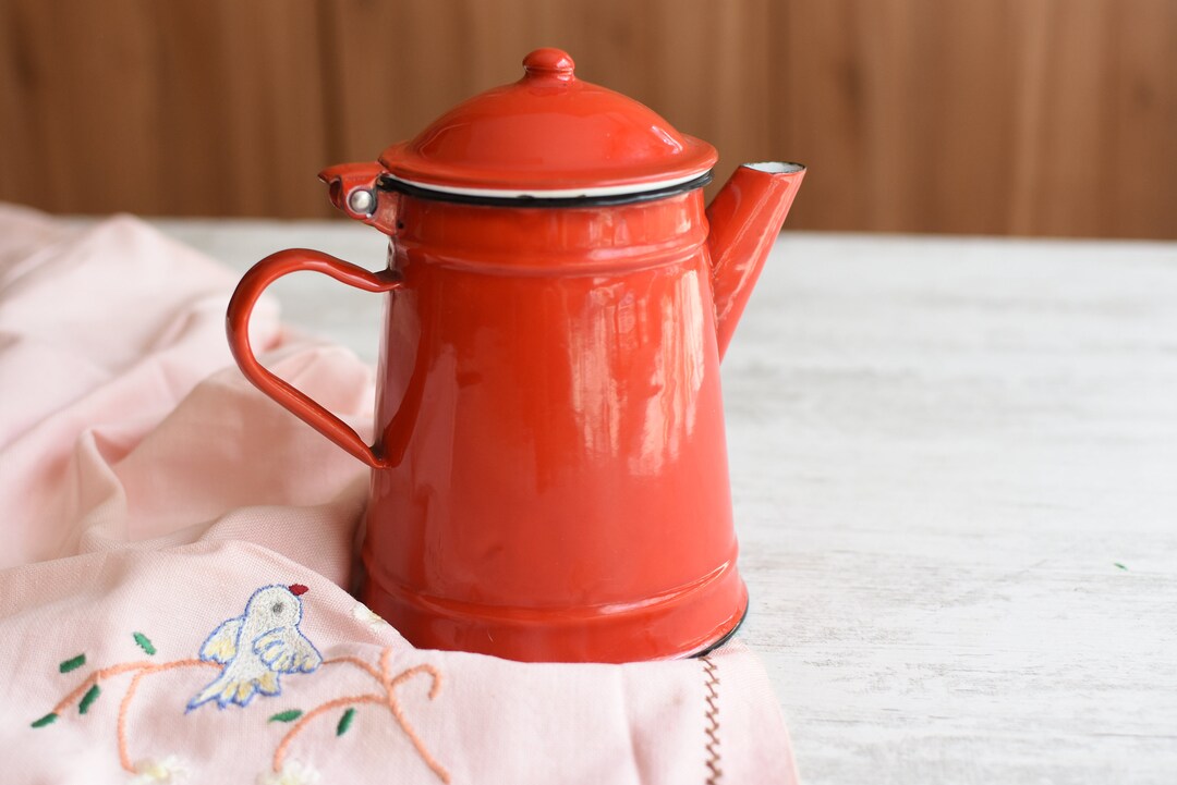Vintage Red Enamel Teapot/rustic Tea Kettle//farmhouse Decor/vintage ...