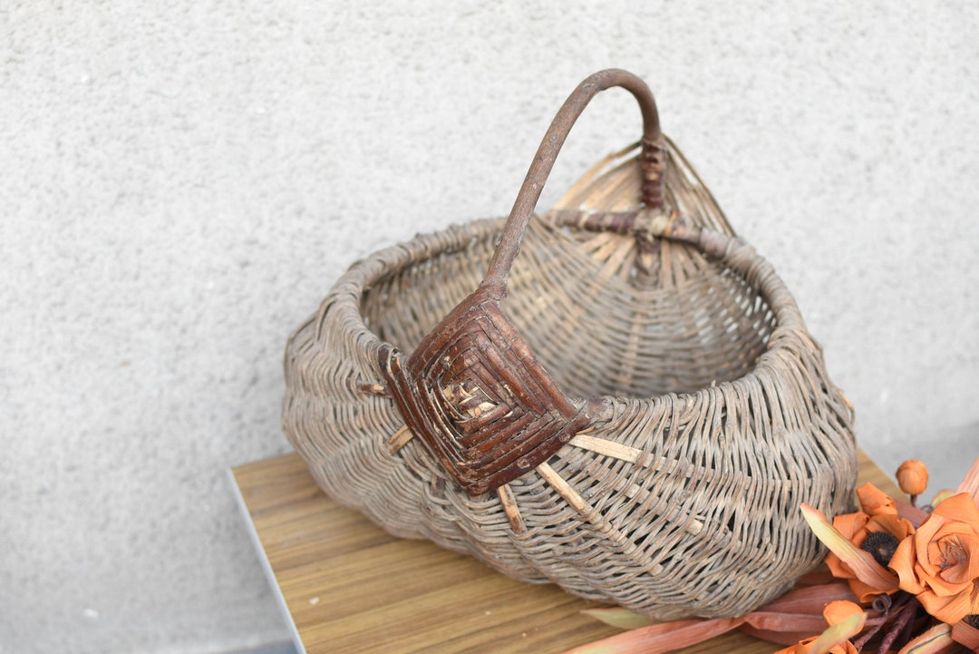 Vintage Large Wicker Withe Basket//antique Handmade Basket//primitive ...