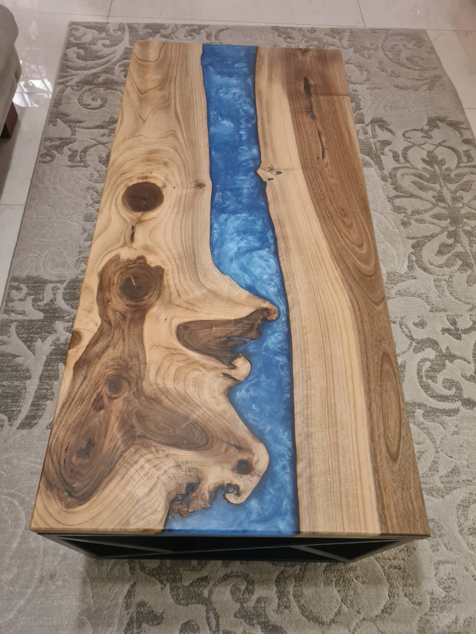 Waterfall River Table Made of Walnut Wood and Blue Epoxy Resin / Blue ...