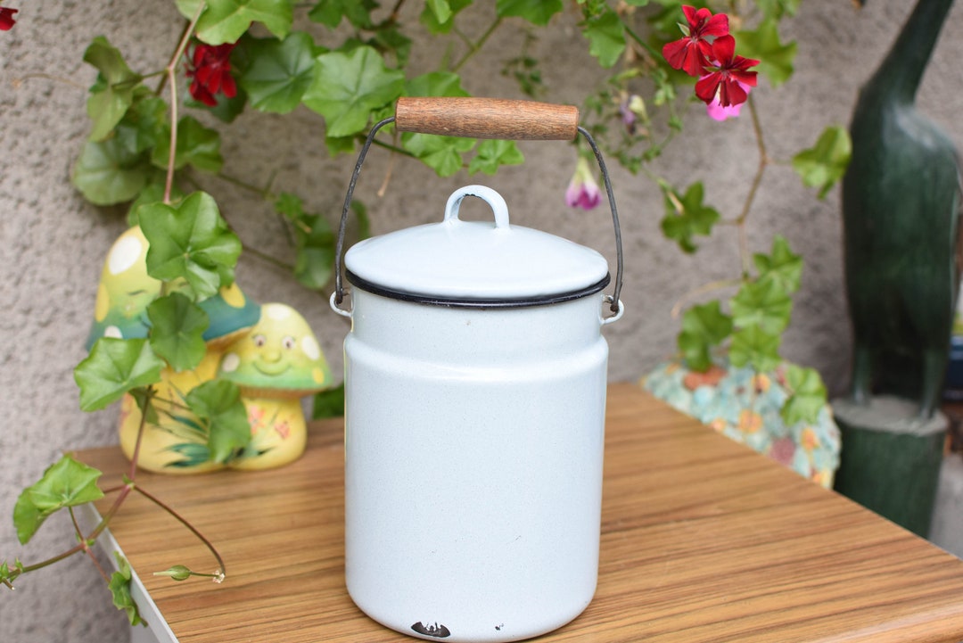Vintage Soviet Enamelware//antique Milk Container//old Milk - Etsy