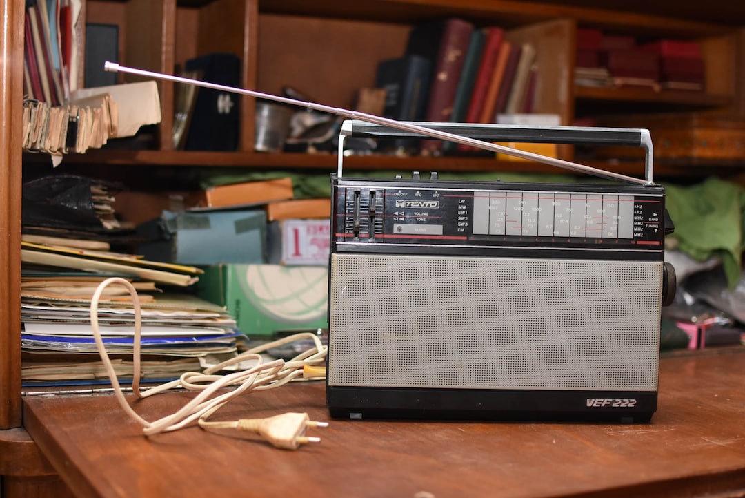 Vintage Soviet Radio Vef-222//soviet Radio 70's// Vintage 70s Portable ...