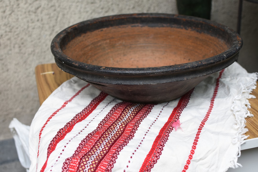 Rare Vintage Large Clay Pot/large Elegant Pot/primitive Clay - Etsy