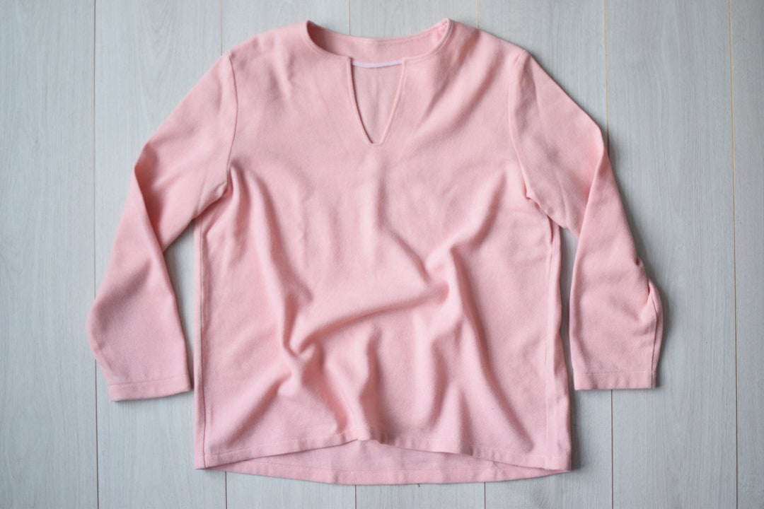 Pink Vintage Top, Women's 80s Blouse, Pastel Pink Summer Shirt, V-neck ...