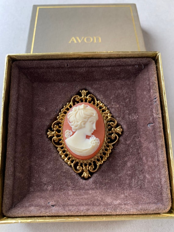 Vintage vintage avon brooch - Gem
