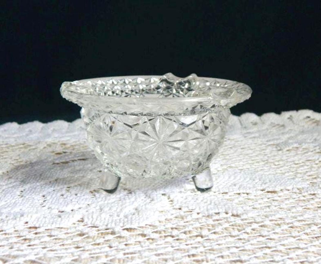 Mid Century Ashtray - Daisy & Button Pattern Kettle Ashtray - L.E ...