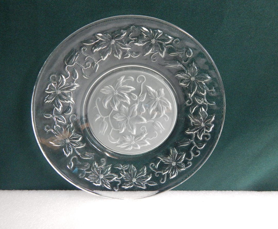 Princess House Plates - Sets of 4 or 2 - 8" Princess House Fantasia ...