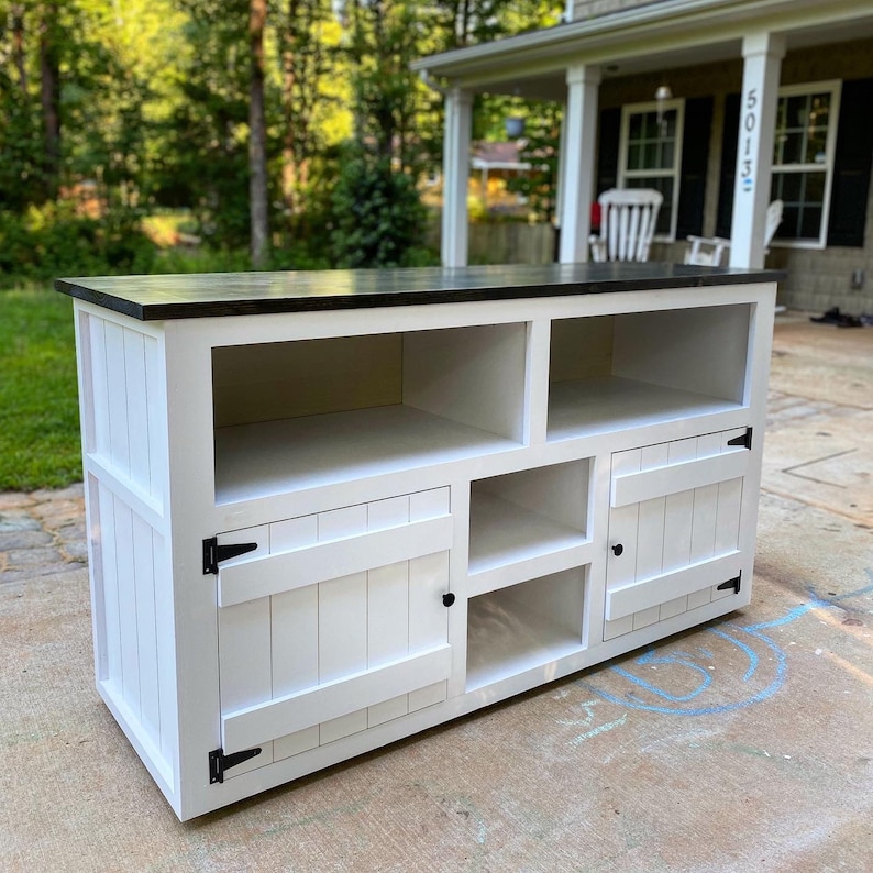Rustic Farmhouse Media Center / TV Console / Entertainment Center - Etsy