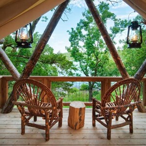 Two Handmade Bentwood Twig Willow Chairs Rústico Style Shipping ...