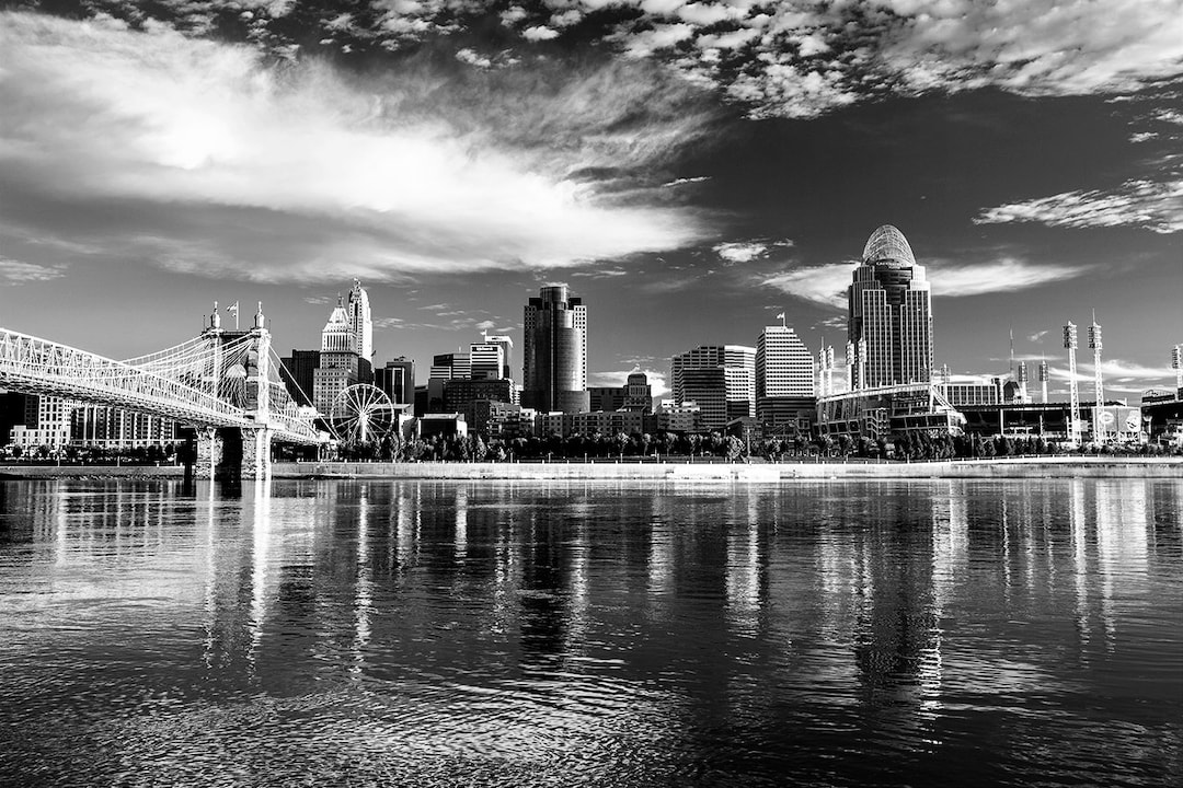 B&W Cincinnati Print Black and White Cincinnati Skyline Cloudscape ...