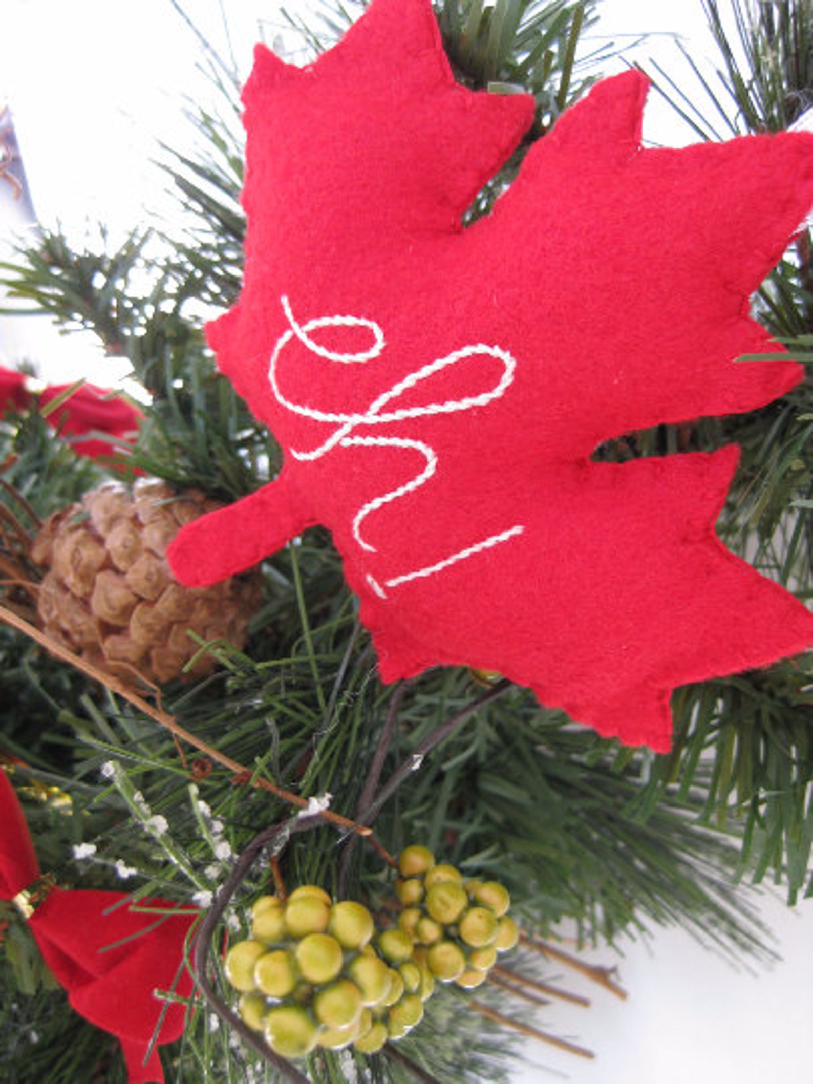Canada Maple Leaf Ornament Eh Canada Maple Leaf // Christmas - Etsy
