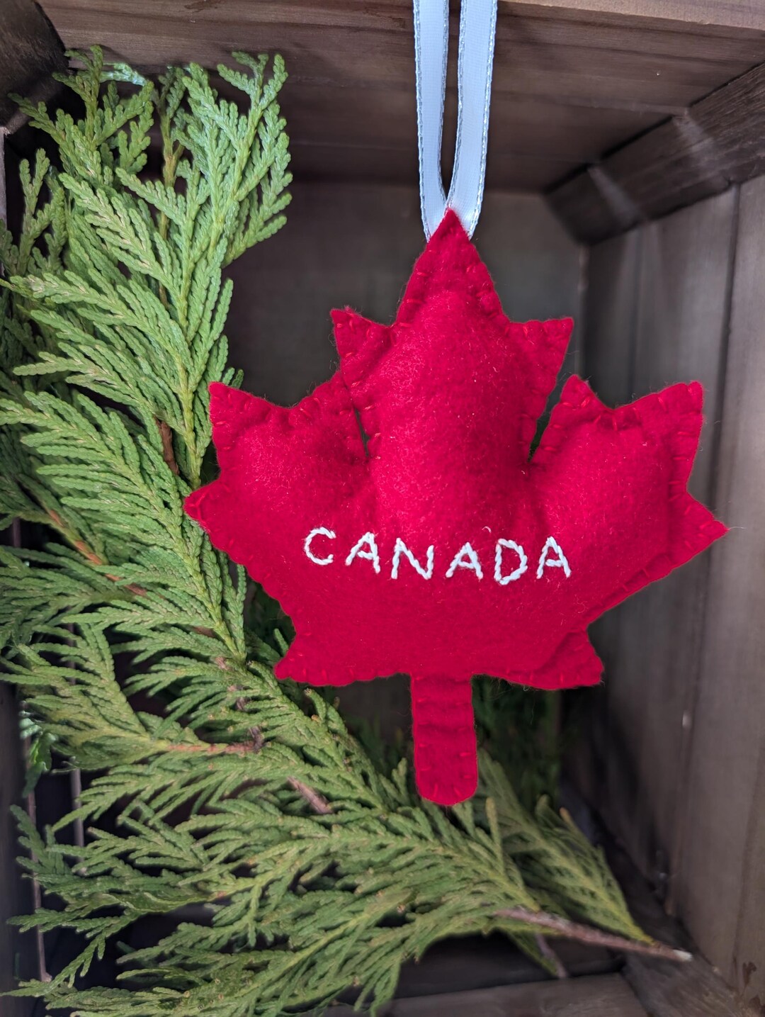 Canada Red Maple Leaf Felt Christmas Tree Personalized Ornament Gift - Etsy