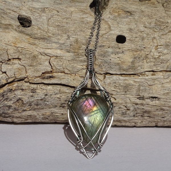 Spectrolite Pendant - Etsy