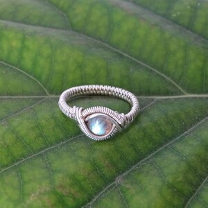 Labradorite Sterling Silver Wire Ring. Wire Wrapped Ring, Labradorite ...