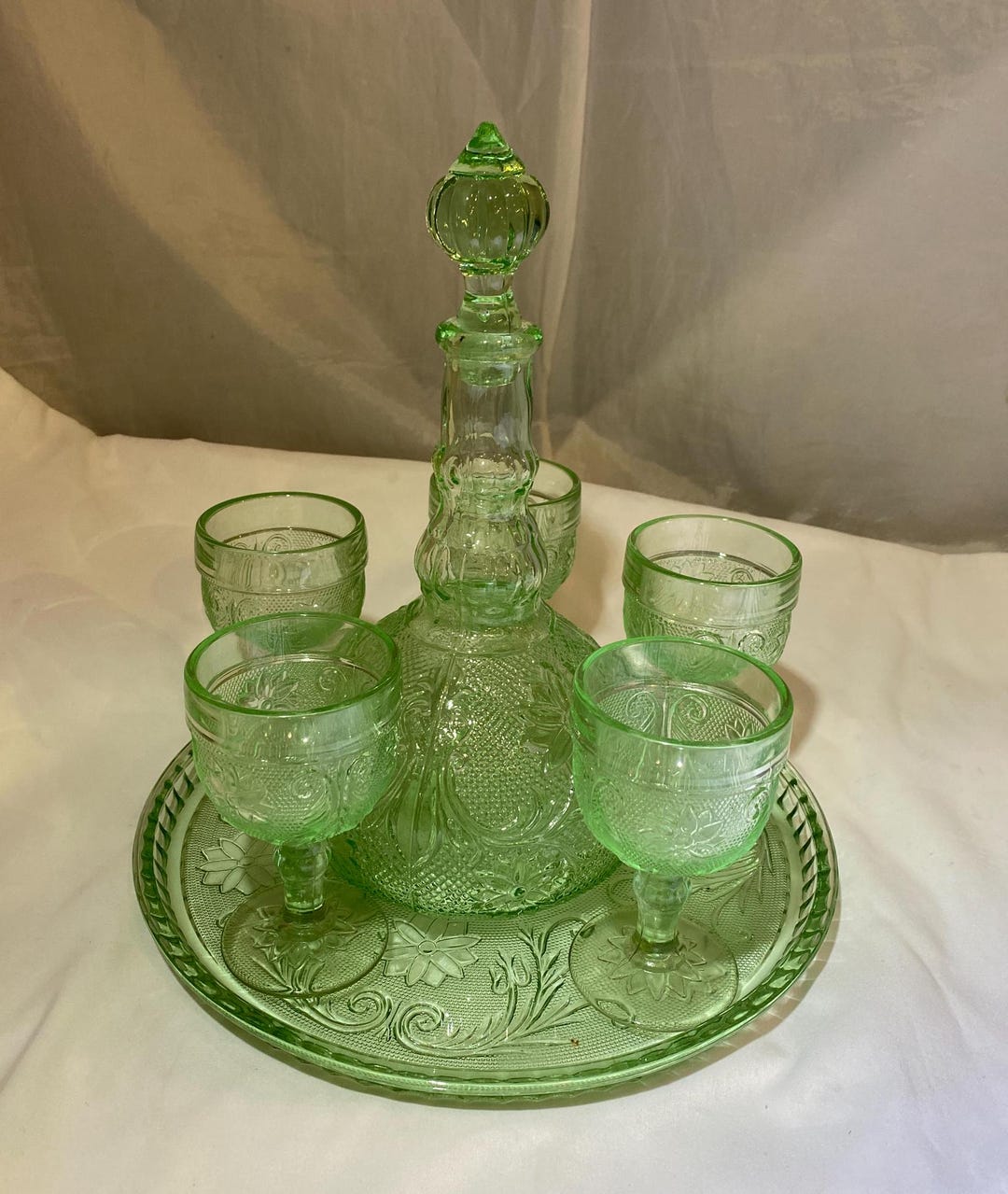 Tiara Green Sandwich Glass Chantilly Decanter Set - Etsy