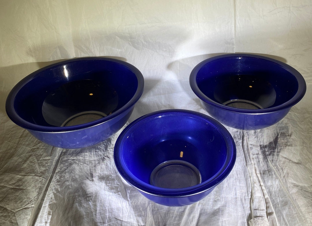 Pyrex Rainbow Dark Blue Mixing Bowls Set of 3 - Etsy
