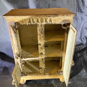 Hubley Alaska Ice Box Cast Iron Miniature. - Etsy