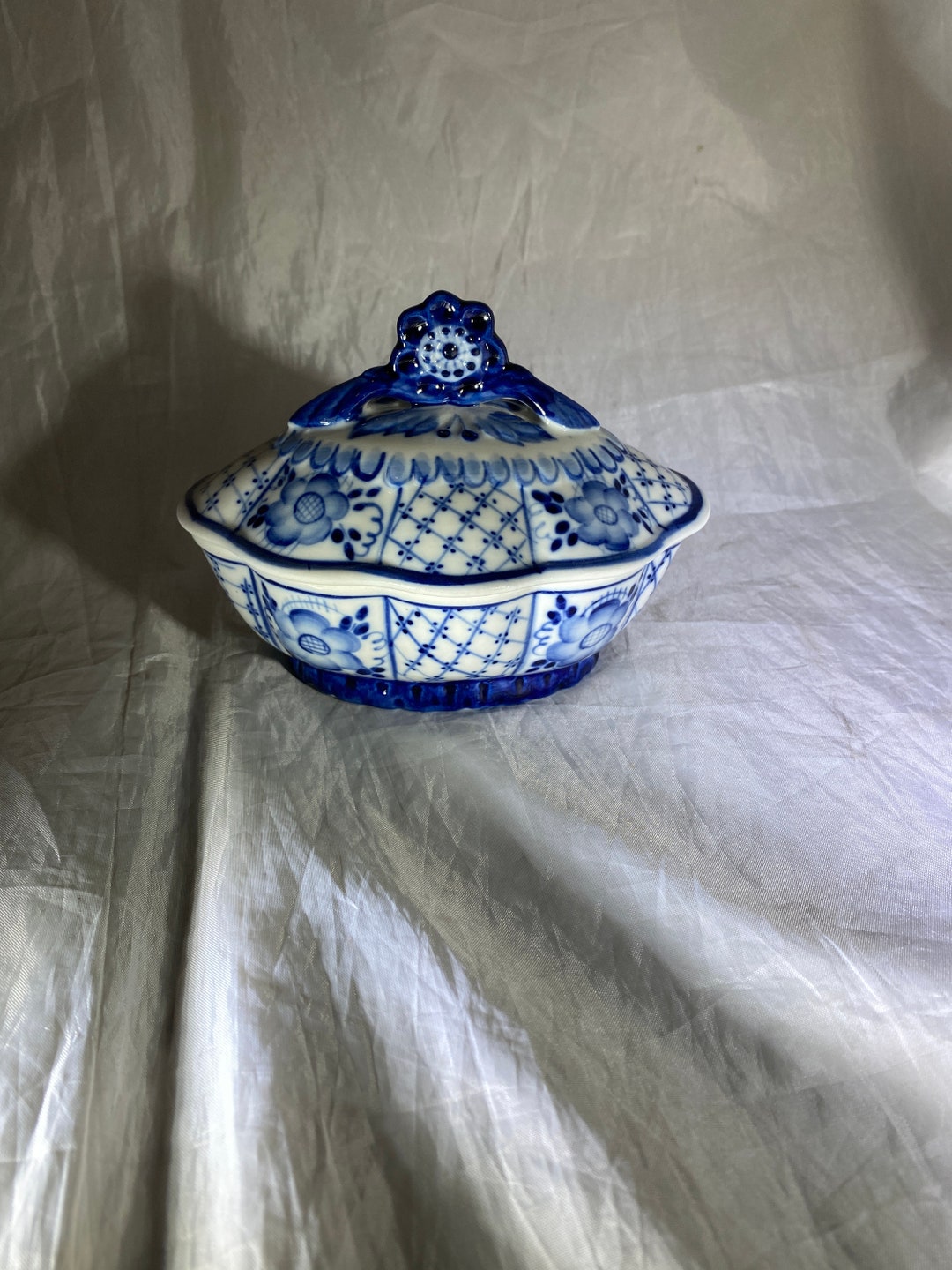 Gzhel Russian Porcelain Tureen - Etsy