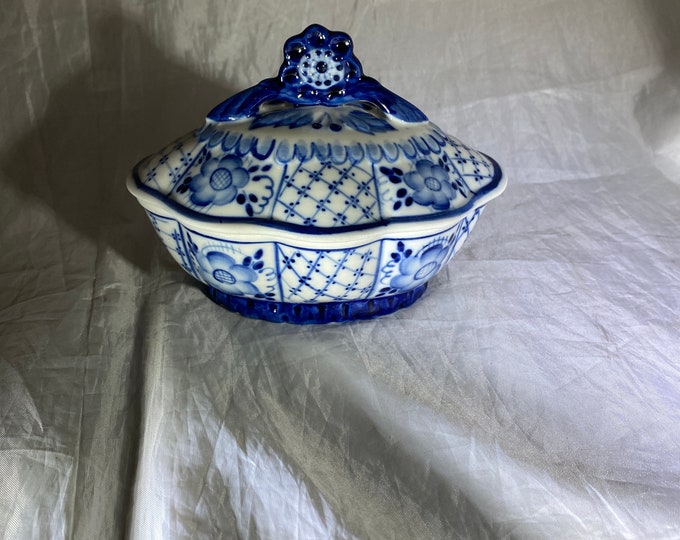 Gzhel Russian Porcelain Tureen - Etsy