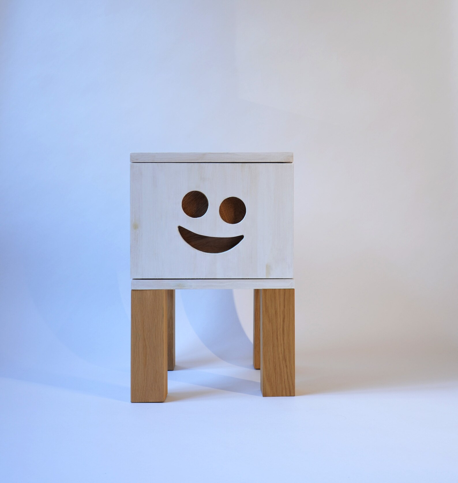 Step a smiling side table build plans DIY furniture | Etsy