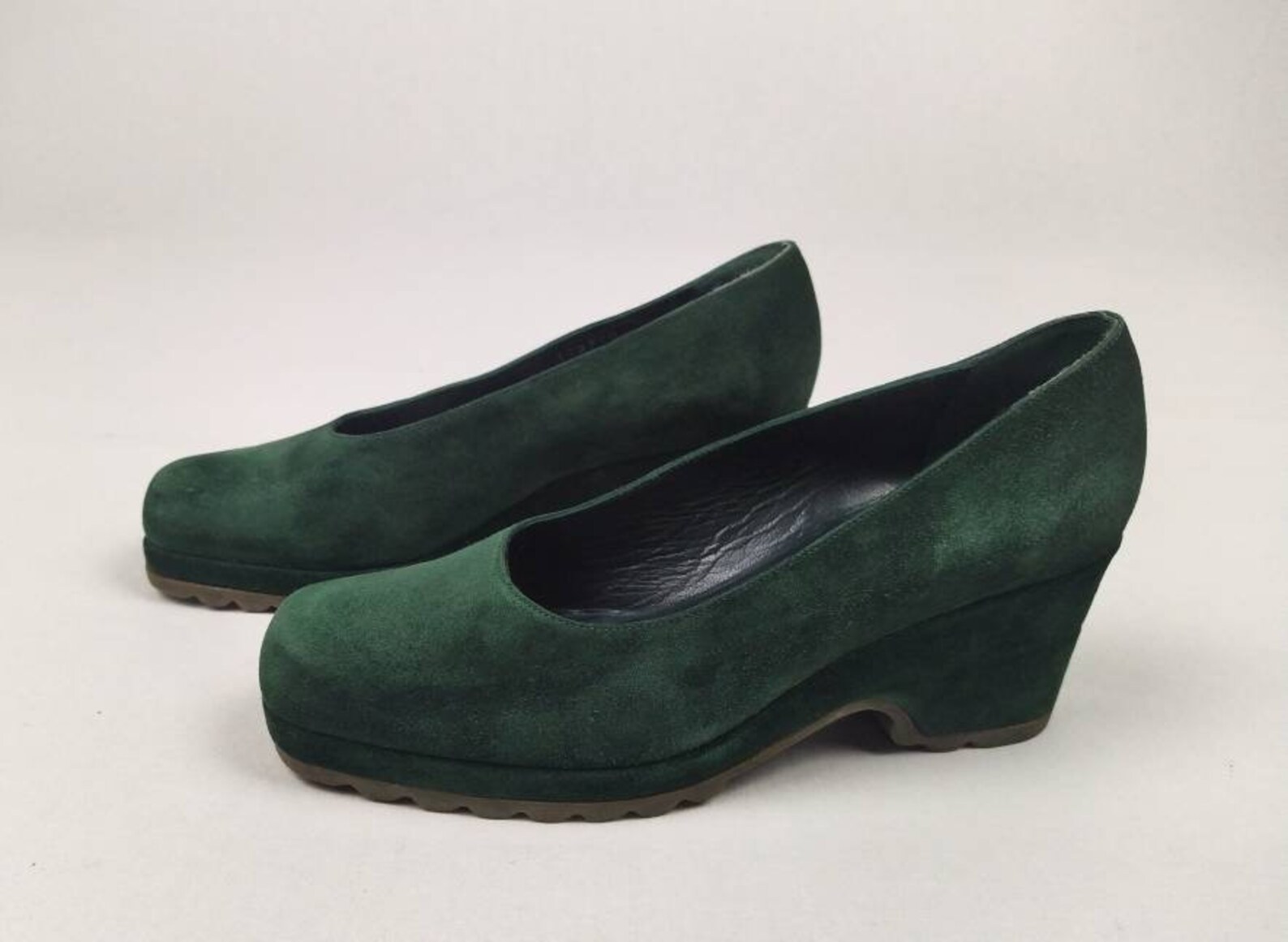 STEPHANE KÉLIAN Vintage 90s Green Suede Platform Pumps - Etsy
