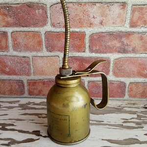 Antique Oil Can, Vintage EAGLE HYDRAULIC PUMP Oiler, No. 29 Series, Old ...