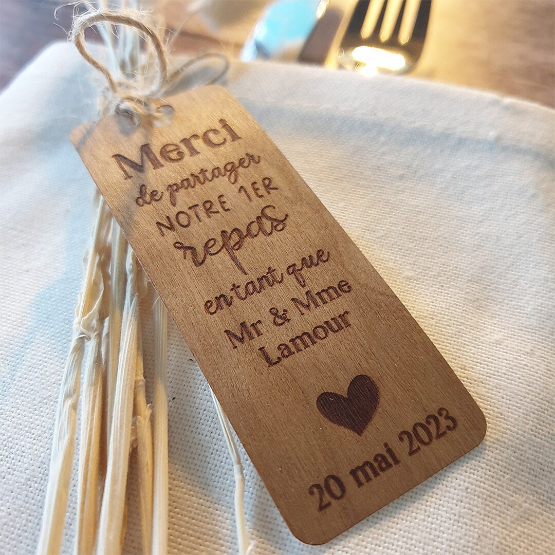 Etiquettes papier bois "Merci de partager notre 1er repas en tant que ...