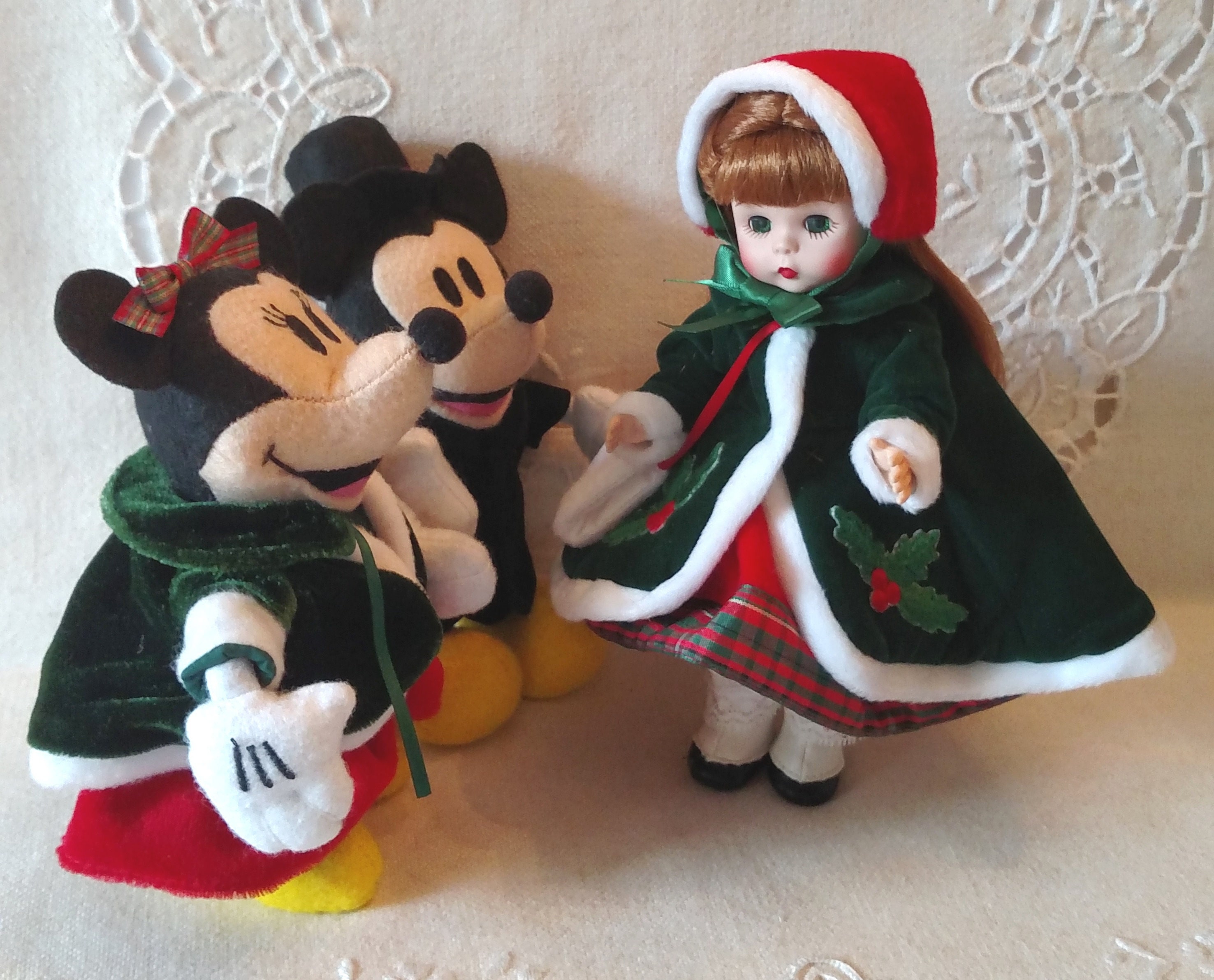 Caroling With Mickey and Minnie, Madame Alexander, Disney, 8" Doll Set ...