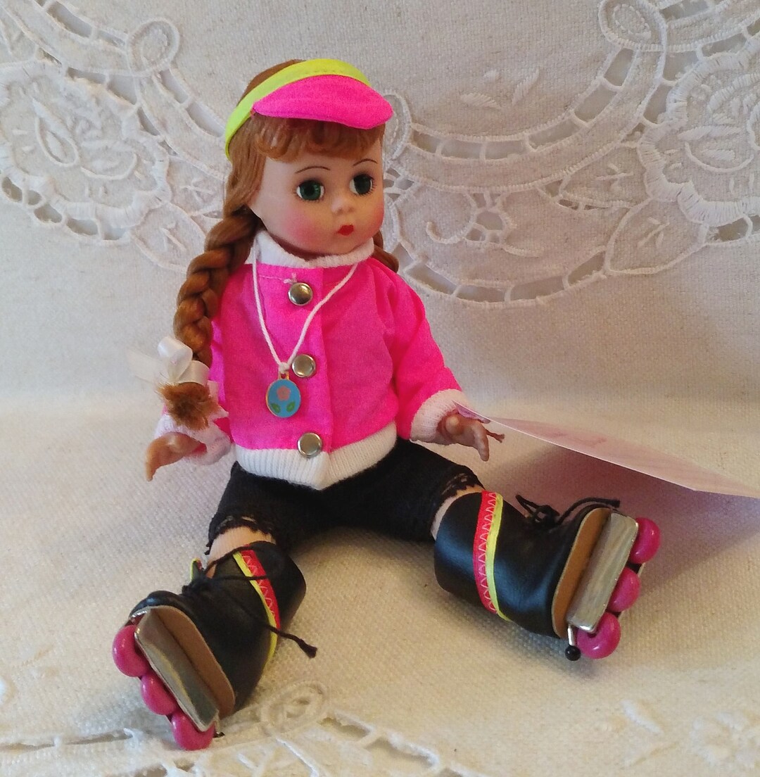 Thoroughly Modern Wendy, Disney Theme Parks, Vintage 8" Doll, Exclusive ...