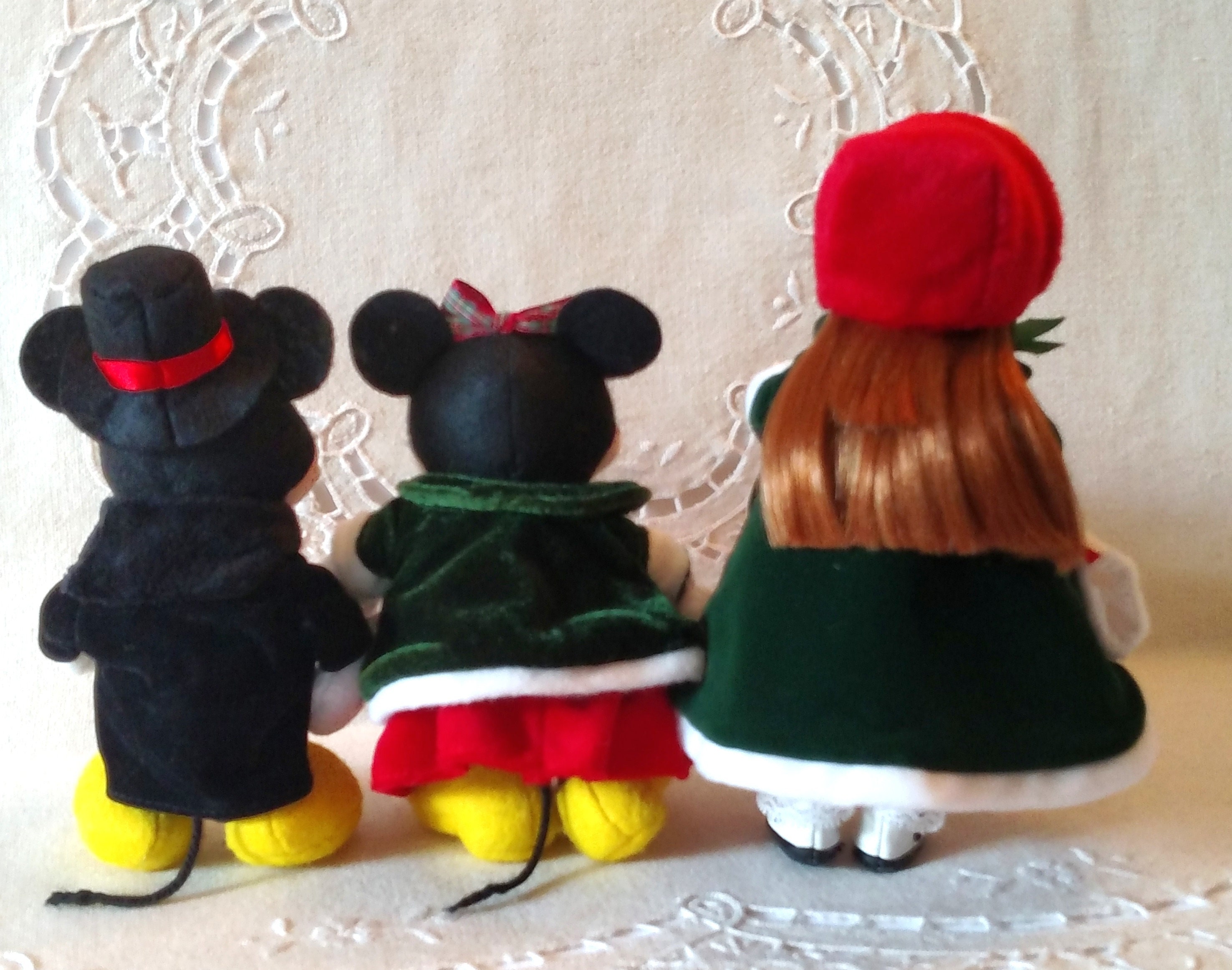 Caroling With Mickey and Minnie, Madame Alexander, Disney, 8" Doll Set ...