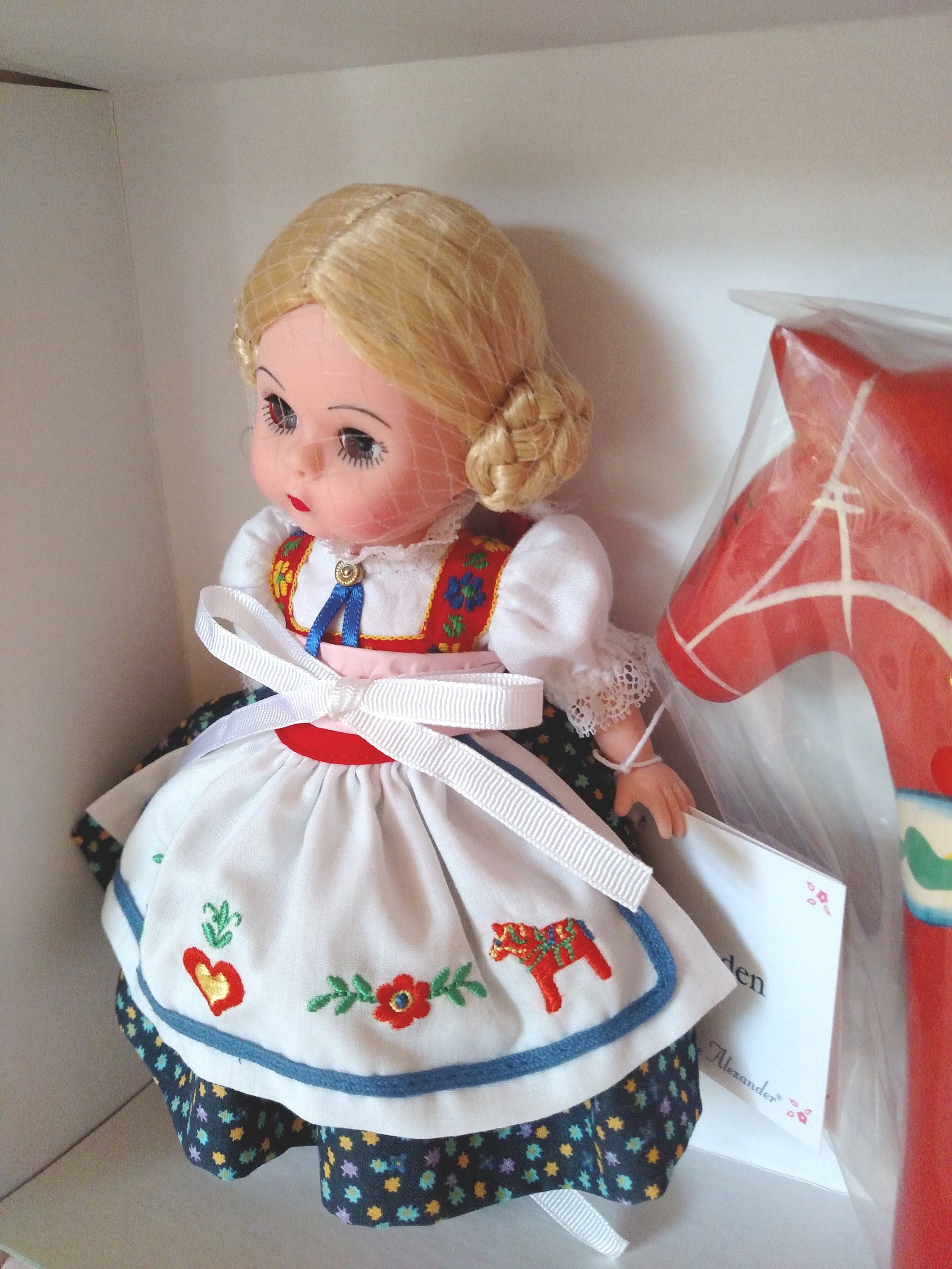 Sweden, Madame Alexander, HTF, 8" Doll, International, Hand Painted ...