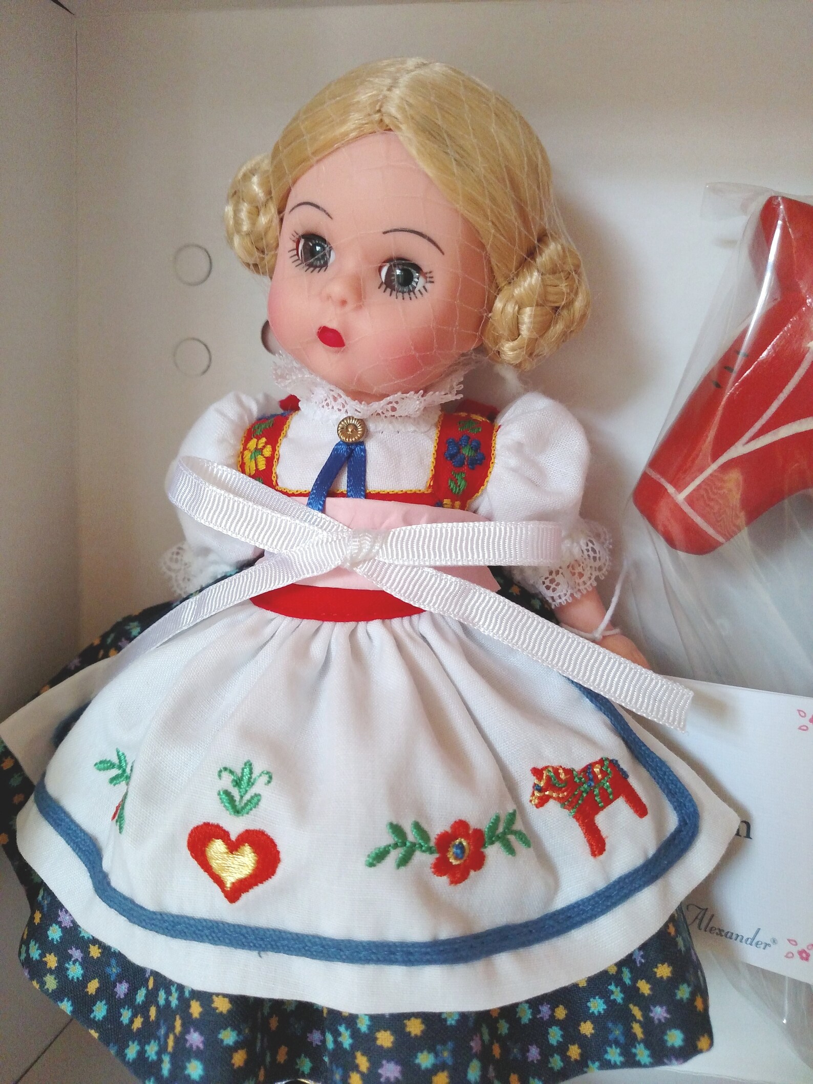 Sweden, Madame Alexander, HTF, 8" Doll, International, Hand Painted ...