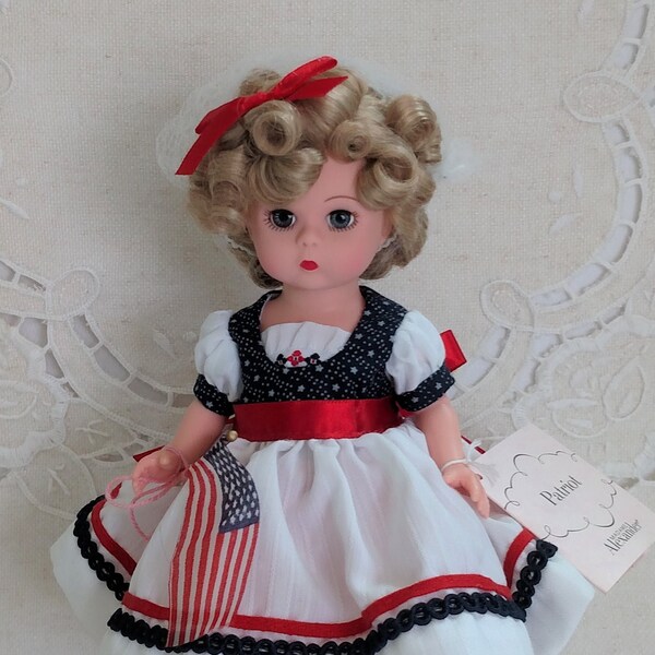 Madame Alexander Doll Stand - Etsy