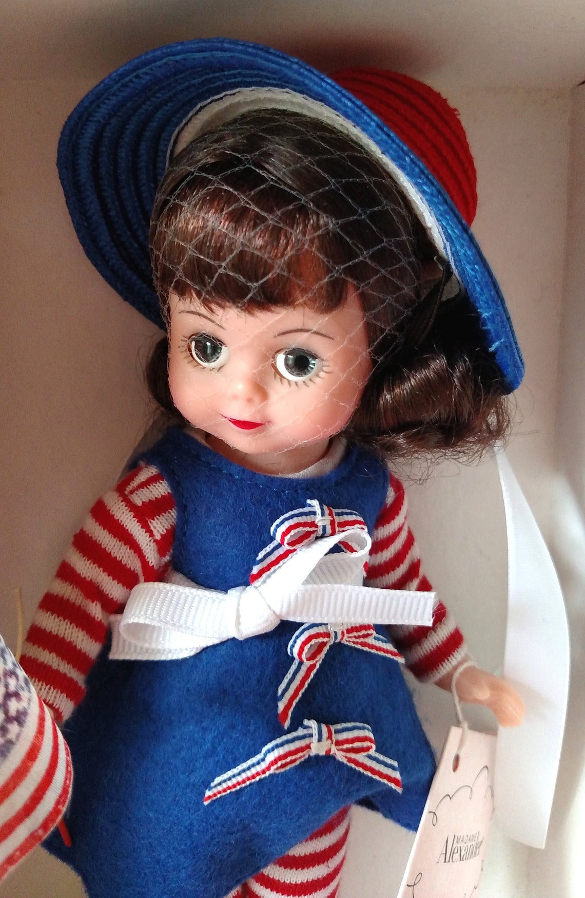Waving the Flag HTF NRFB Madame Alexander 8 Vintage - Etsy