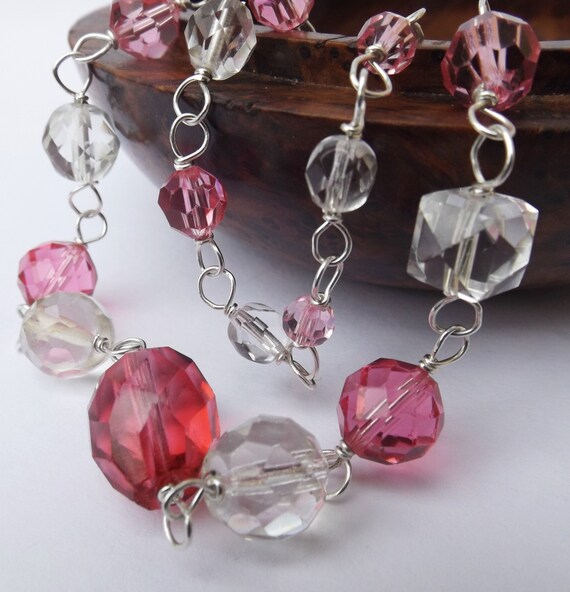 1930s Art Deco Pink Glass Necklace Glass Beaded Neck Gem