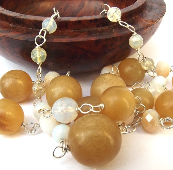1920s celluloid plastic and glass necklace, pale gold… - Gem