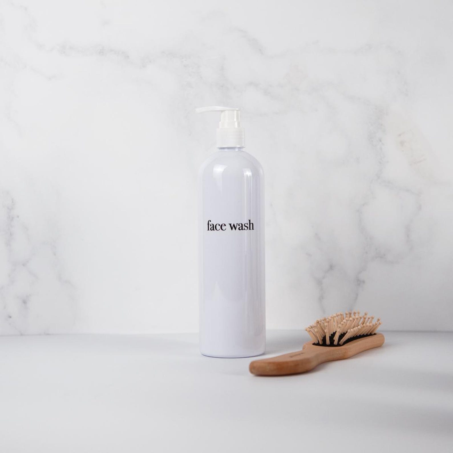 Minimalist White Shampoo Bottle With Pump: 16 Oz Refillable Plastic ...