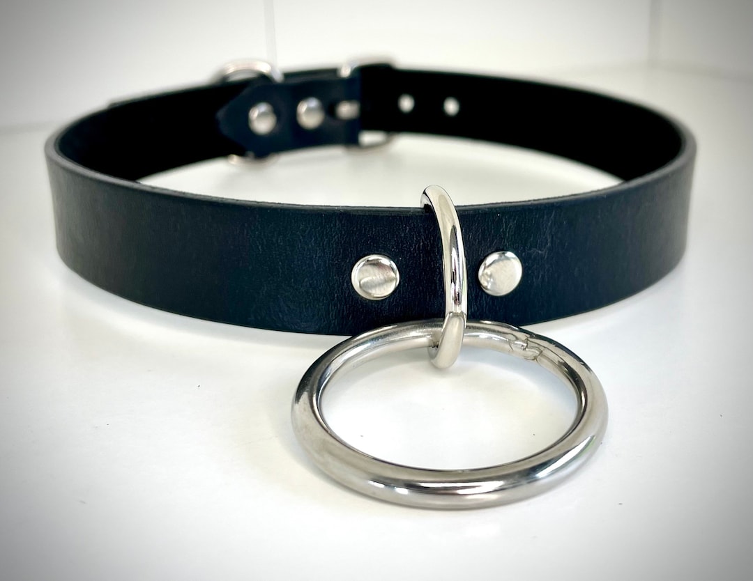 Gargantilla de cuello BDSM de cuero negro hecha a mano para sumisa con ...