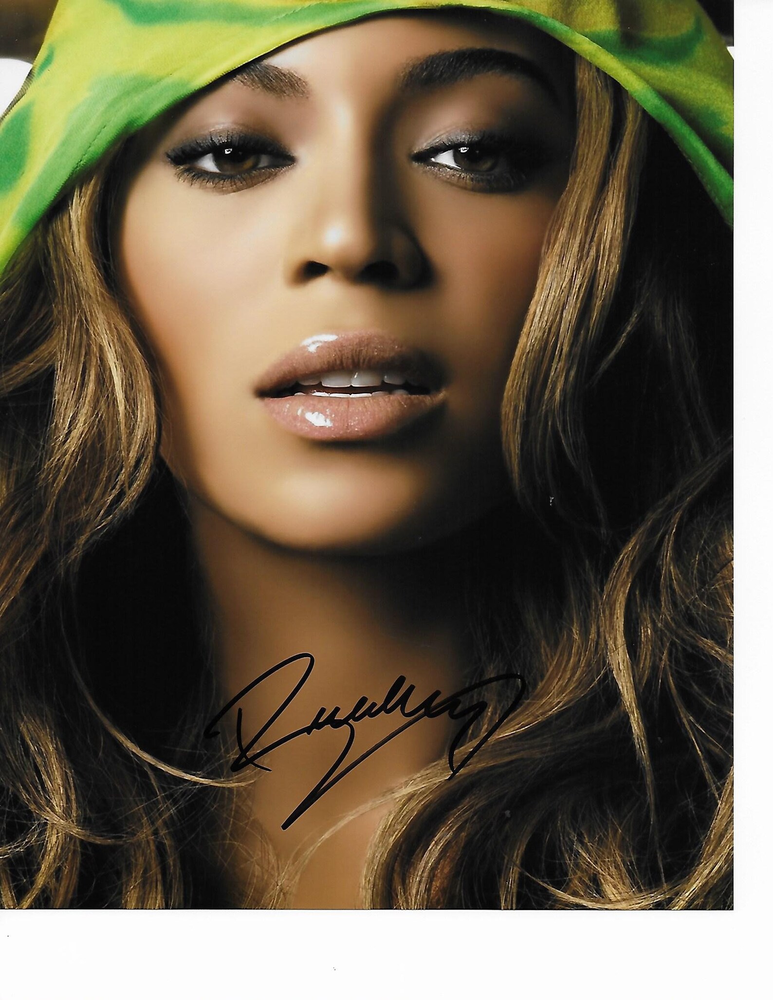 Beautiful Diva Singer B. Knowles Very Nice Autographed Posed - Etsy