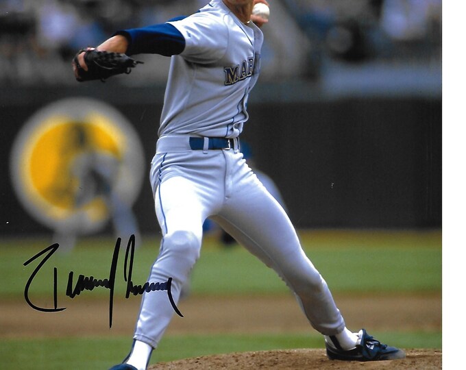 Hall of Fame Pitcher RANDY JOHNSON Autographed 8x10 Game Day Photo - Etsy