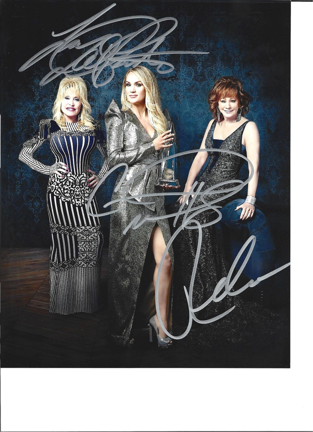 Country Music Divas REBA CARRIE and DOLLY Triple Signed 8x10 Awards ...
