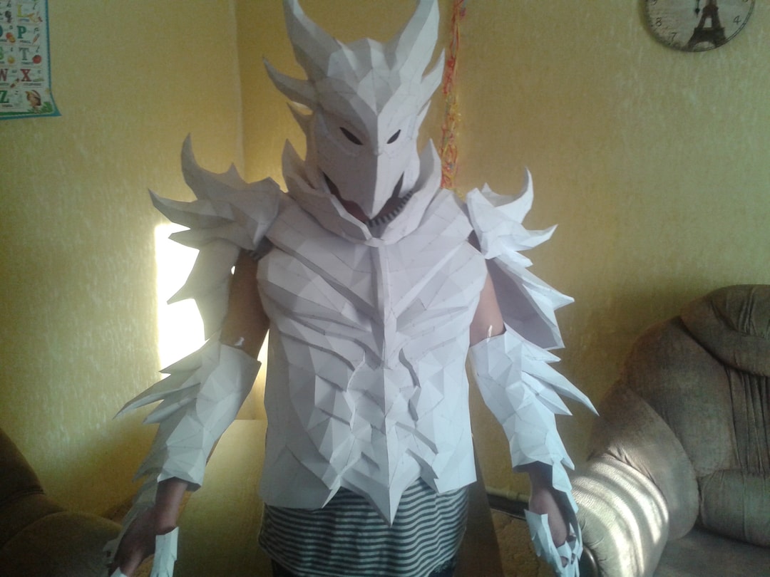 Daedric Armor Replica Cosplay Suit Paper Model Patterns to Build Your ...